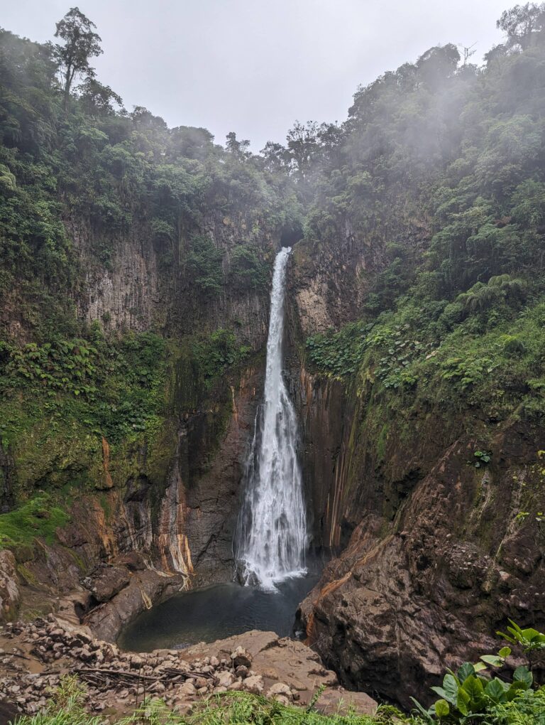 The Blue Falls of Costa Rica, The Bluest Falls in Costa - Sea2Peak ...