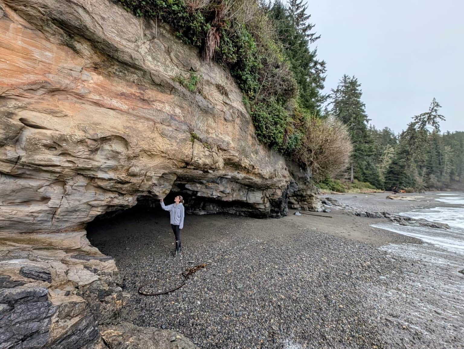 Vancouver Islands Hidden Waterfall Sombrio Beach Juan De Fuca ...