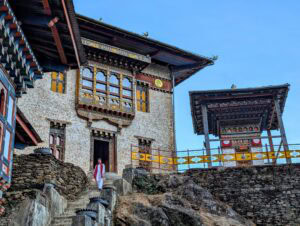Spending The Night At A 300 Year Old Monastery In Bhutan - Sea2Peak ...