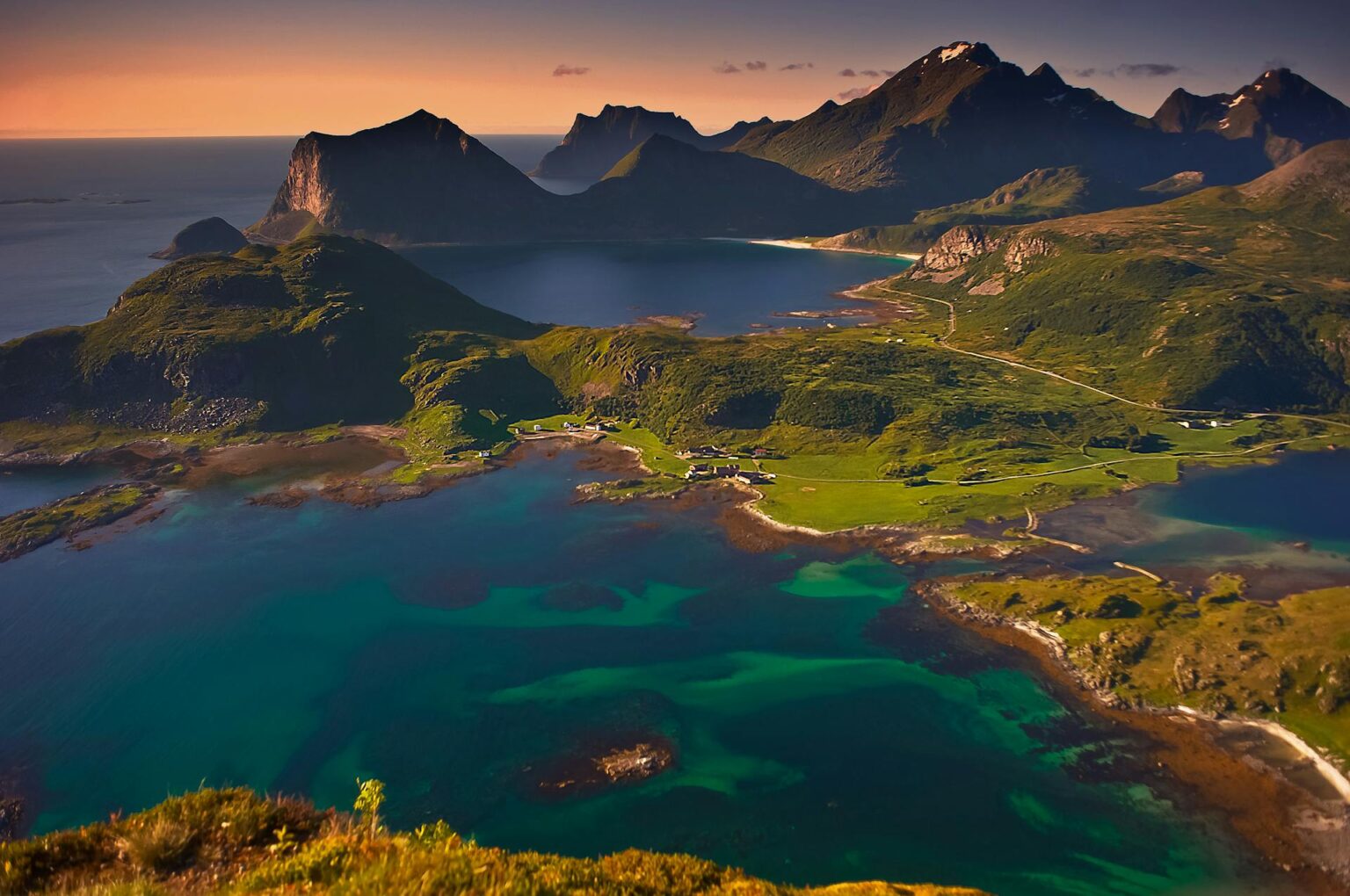 Perfect 10 Day Northern Norway Itinerary - Sea2Peak Hiking & Travel Blog